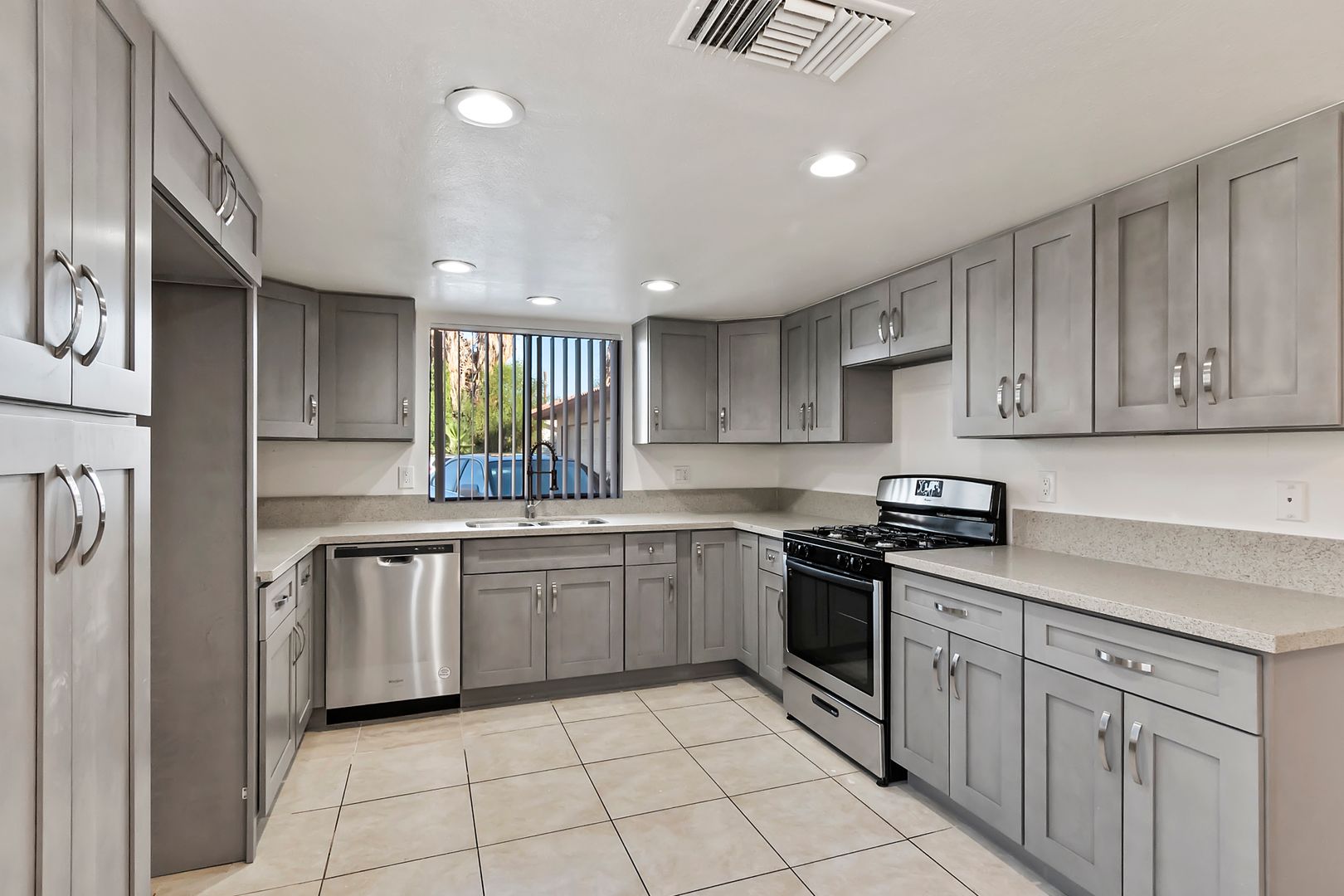 32881 Navajo Trl - Utopia Management